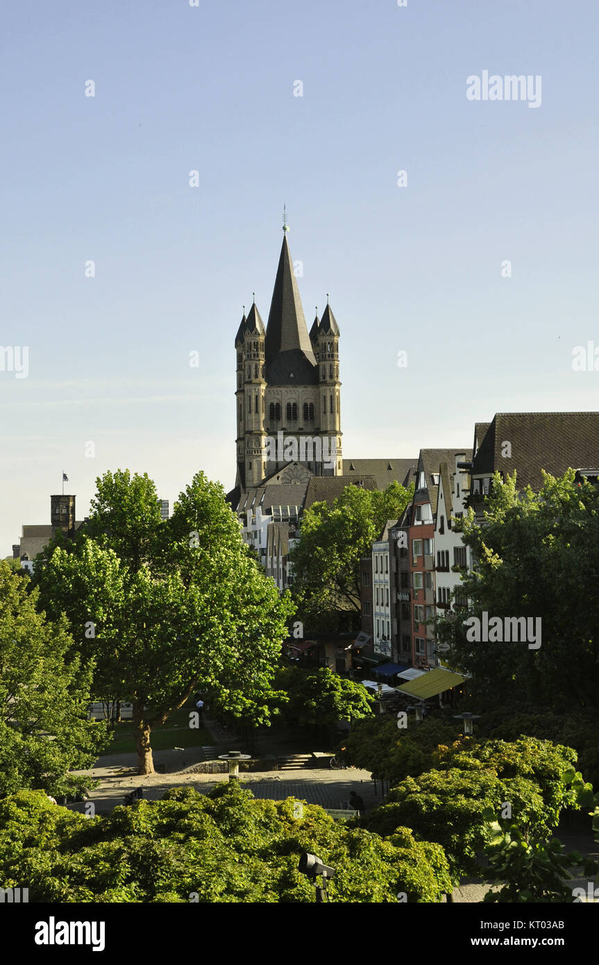 Roman tower cologne hi-res stock photography and images - Alamy