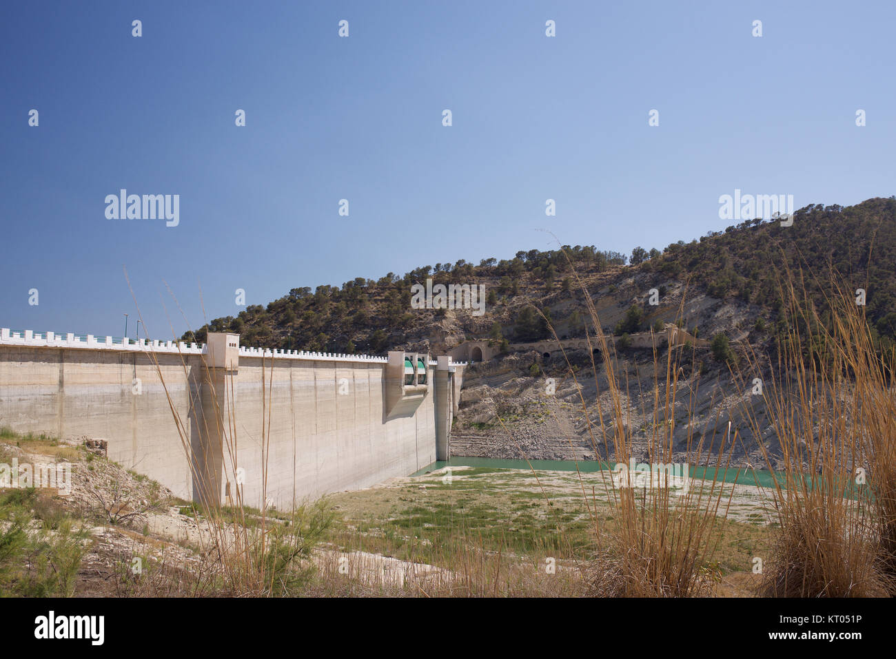 The dam of a reservoir Stock Photo - Alamy