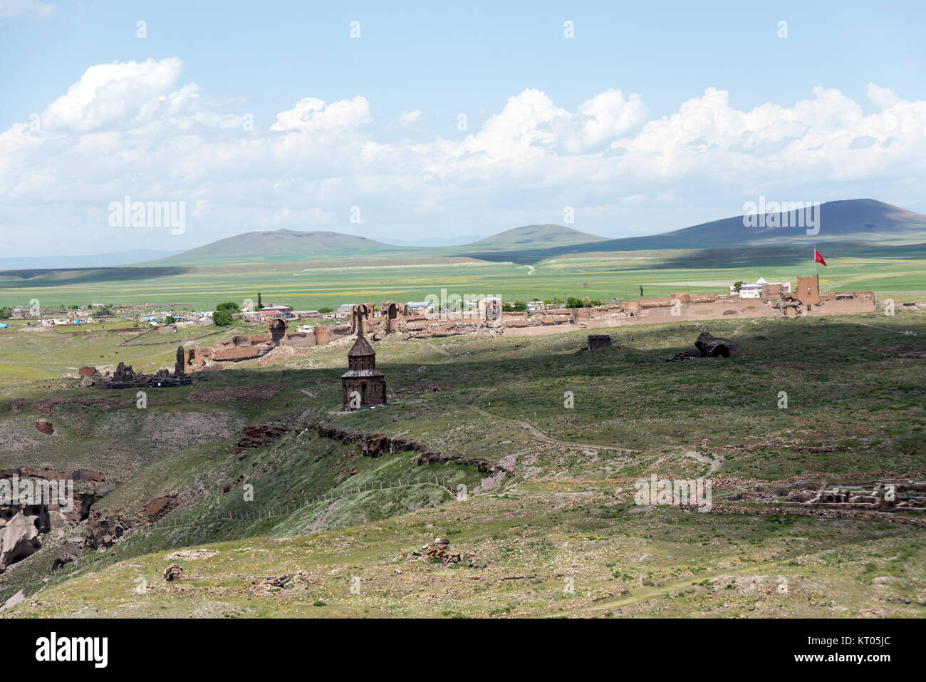 Church ruins ani people hi-res stock photography and images - Alamy