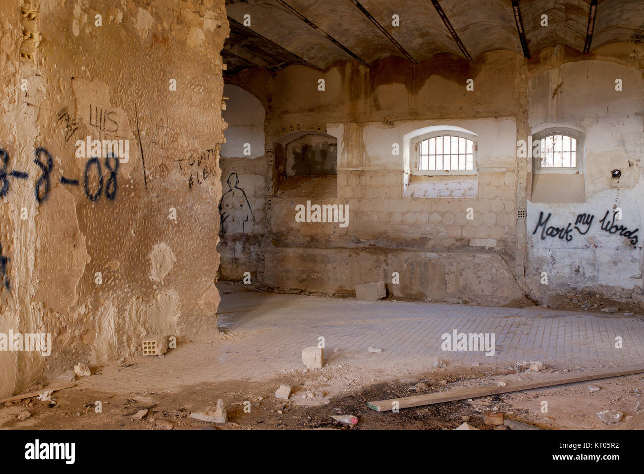 INterior of a large empty building - graffiti on walls Stock Photo - Alamy
