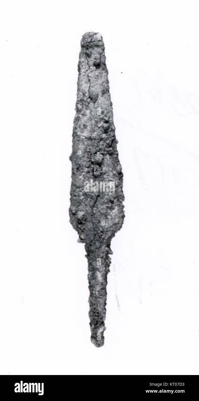 The Arrowhead, displayed in the MET, is a historical artifact ...