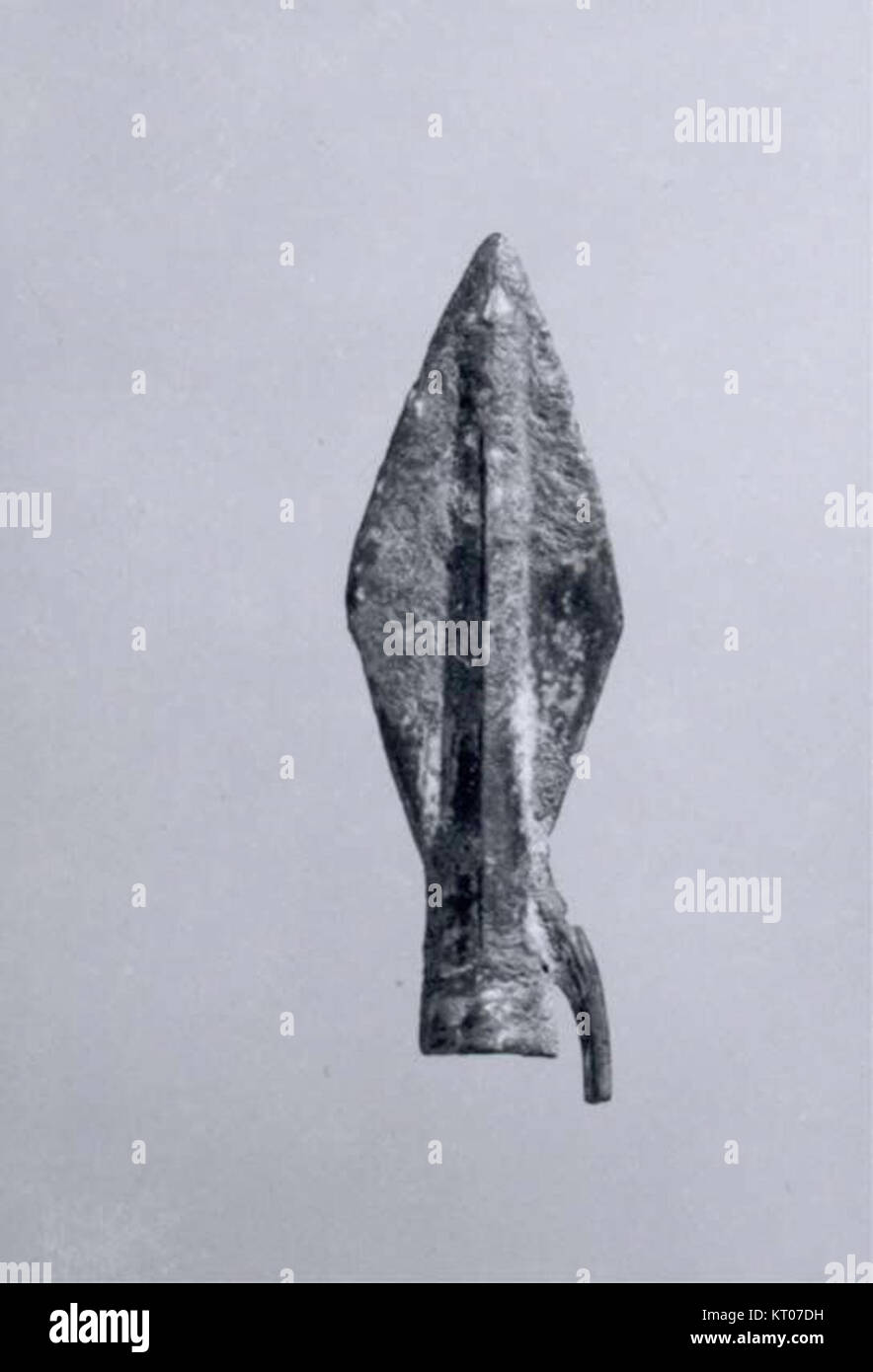 The Arrowhead, an object in the Metropolitan Museum of Art's collection ...