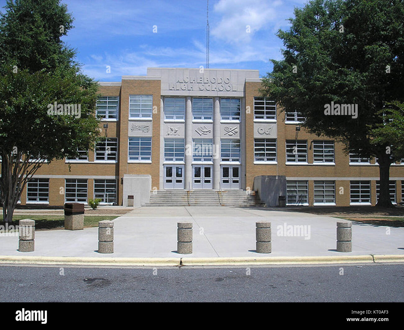 North high school located hi-res stock photography and images - Alamy