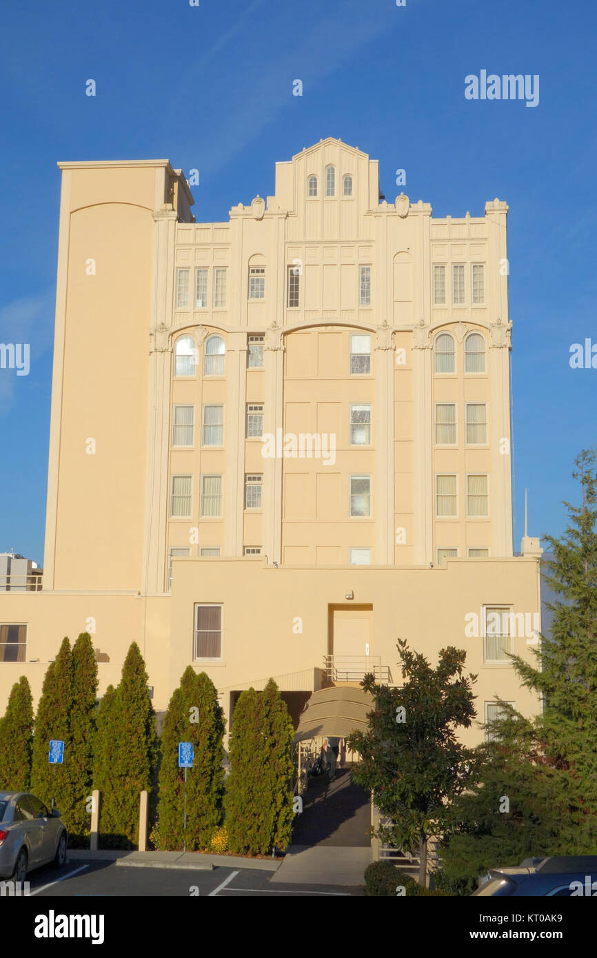 The Ashland Springs Hotel in Ashland, Oregon, is a historic landmark ...