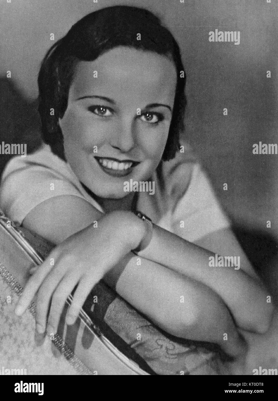 Barbara Weeks, an American actress active in the early 20th century ...