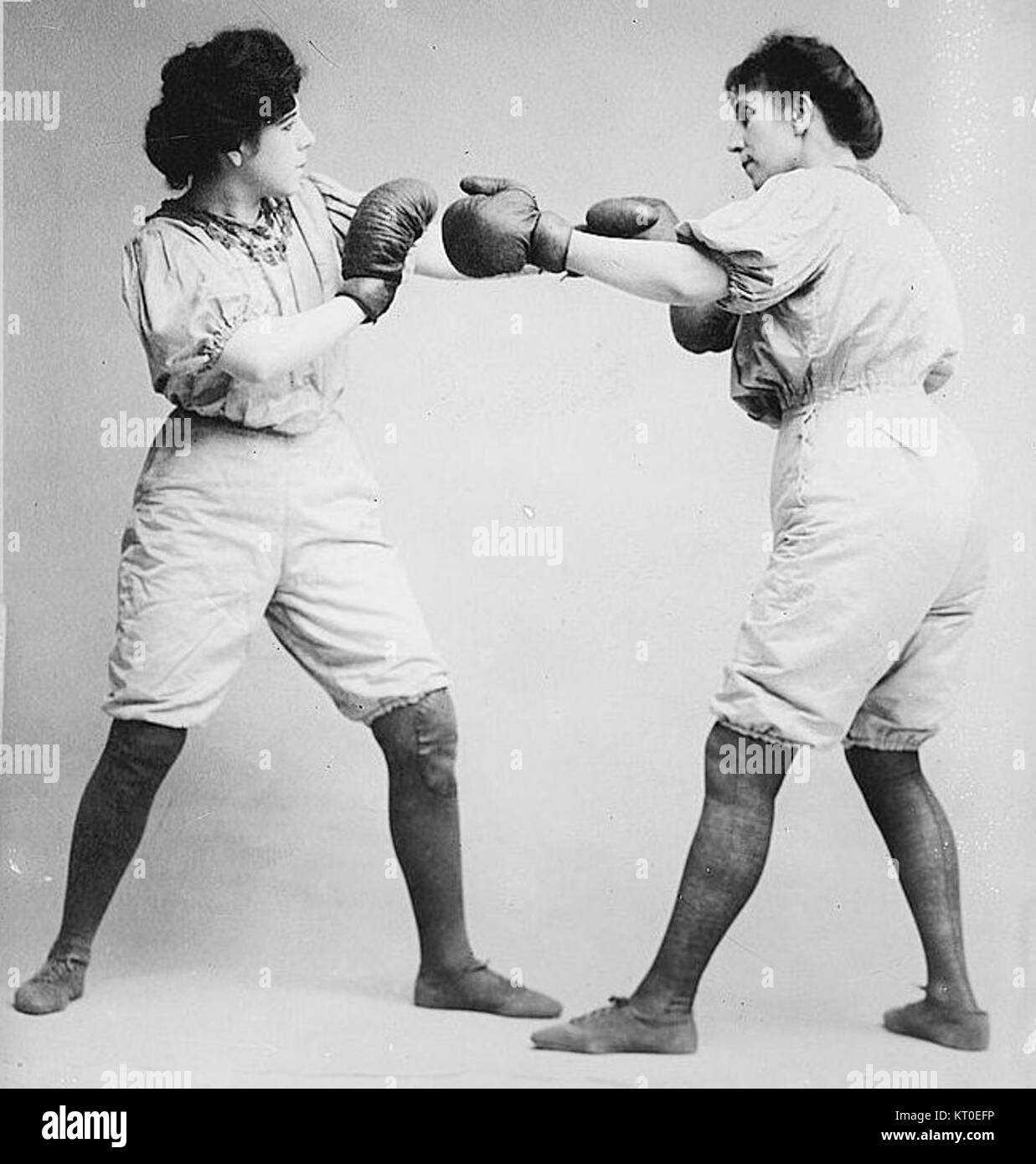 Female boxers history hi-res stock photography and images - Alamy