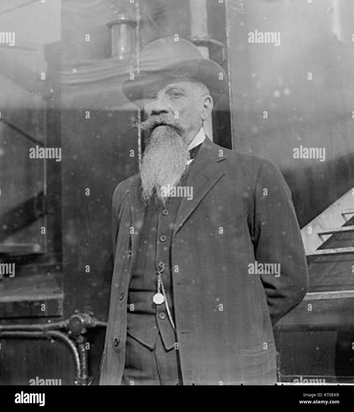 Bernardo Reyes, a significant figure in Mexican history, is remembered ...