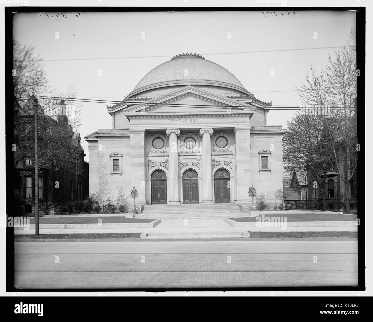 Established 1905 Black and White Stock Photos & Images - Alamy