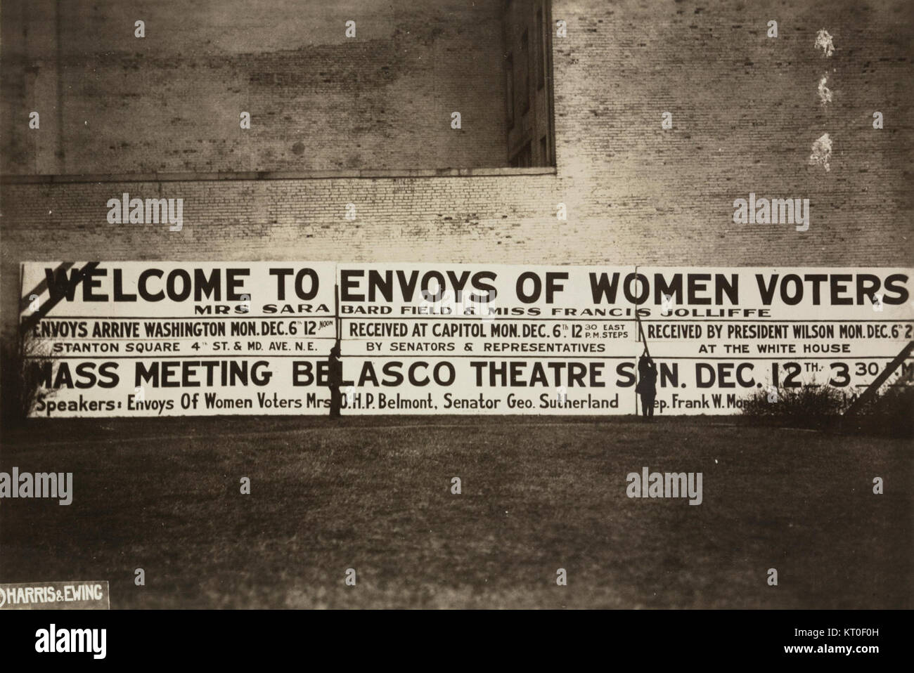 Suffrage signs hi-res stock photography and images - Alamy