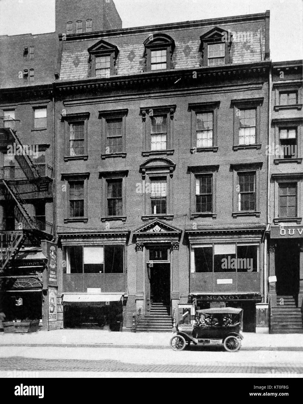 Biograph Studios, established in 1908 in New York City, played a ...