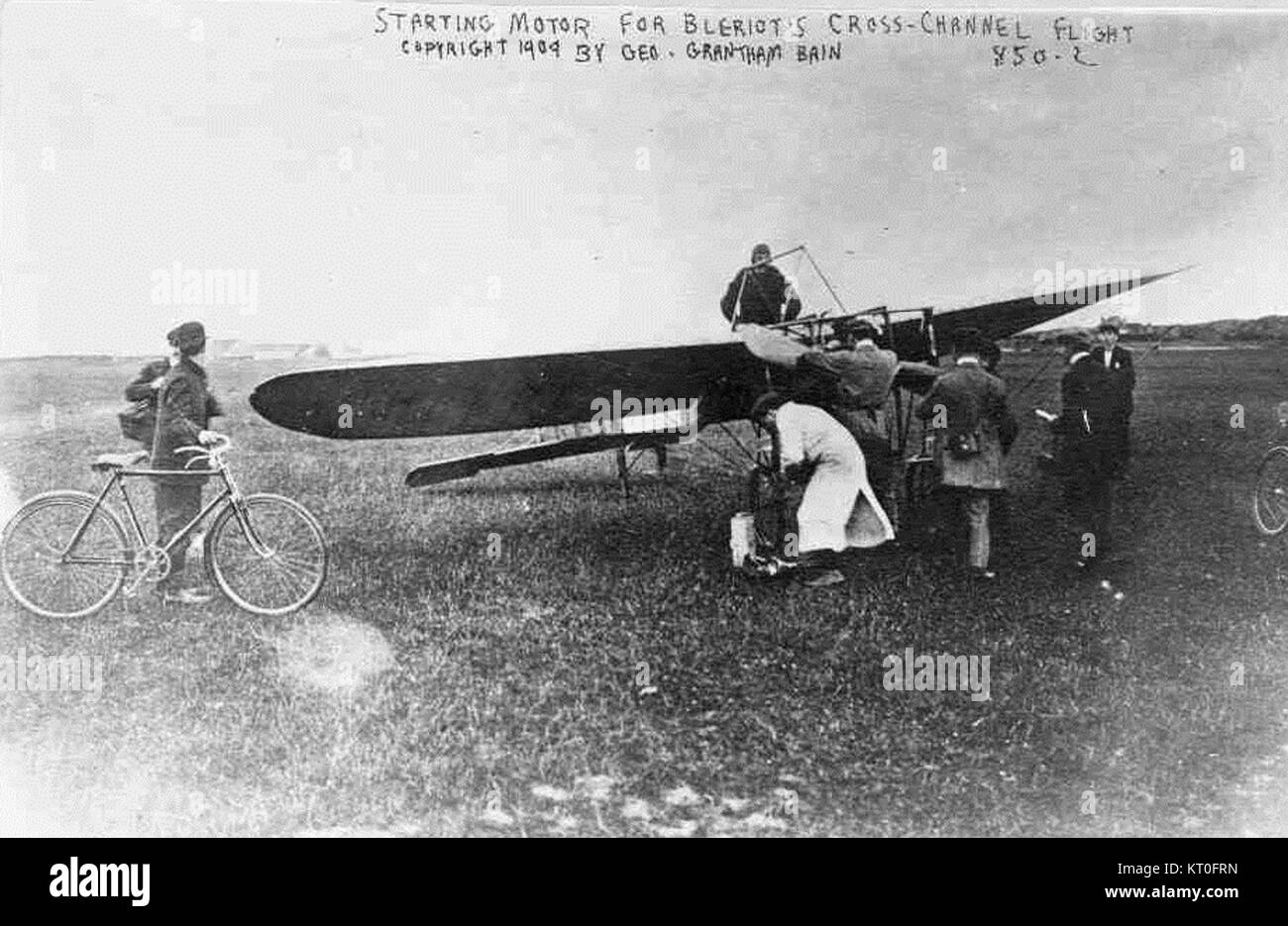 Blériot 1909 Black and White Stock Photos & Images - Alamy