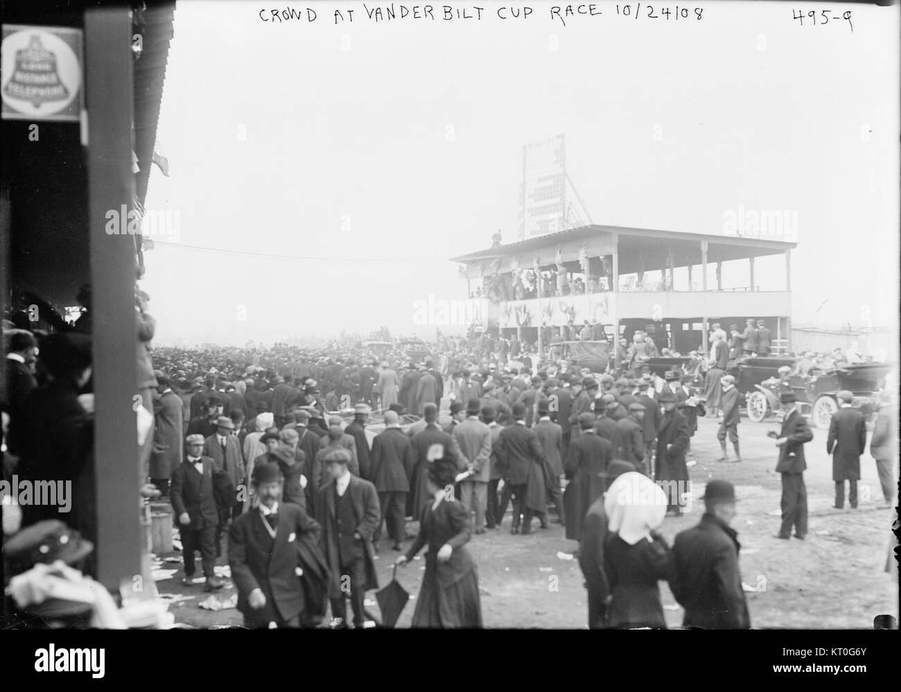 1908 Vanderbilt Cup, crowd Stock Photo - Alamy