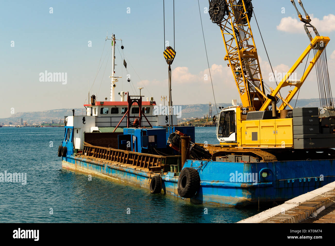 Ocean wave motion machine hi-res stock photography and images - Alamy
