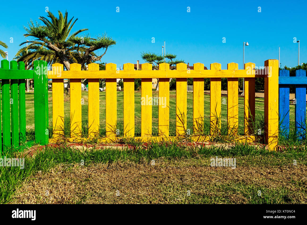 Coloured fence hi-res stock photography and images - Alamy
