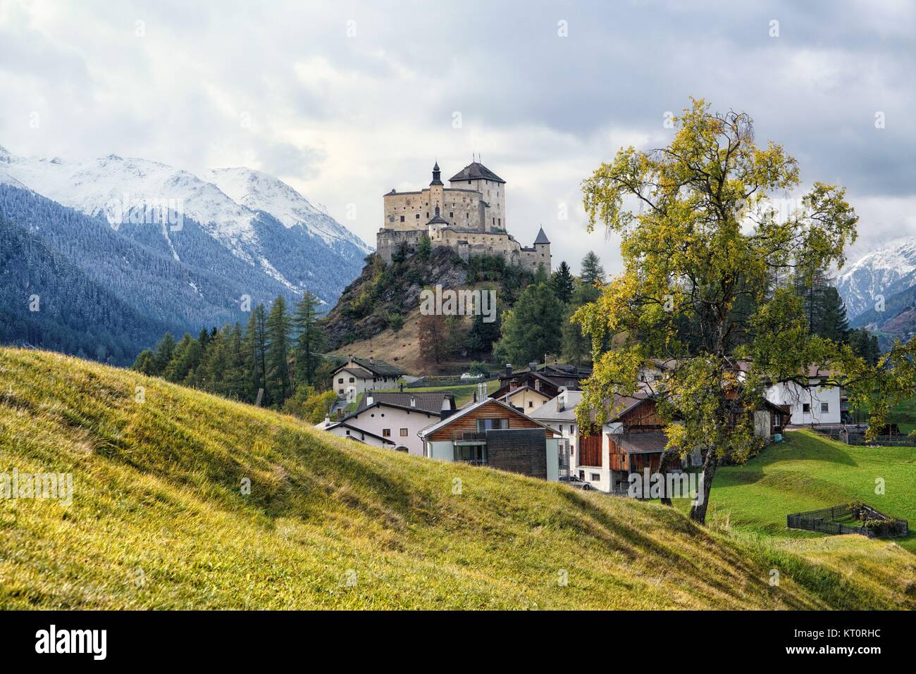 Schloss tarasp hi-res stock photography and images - Alamy