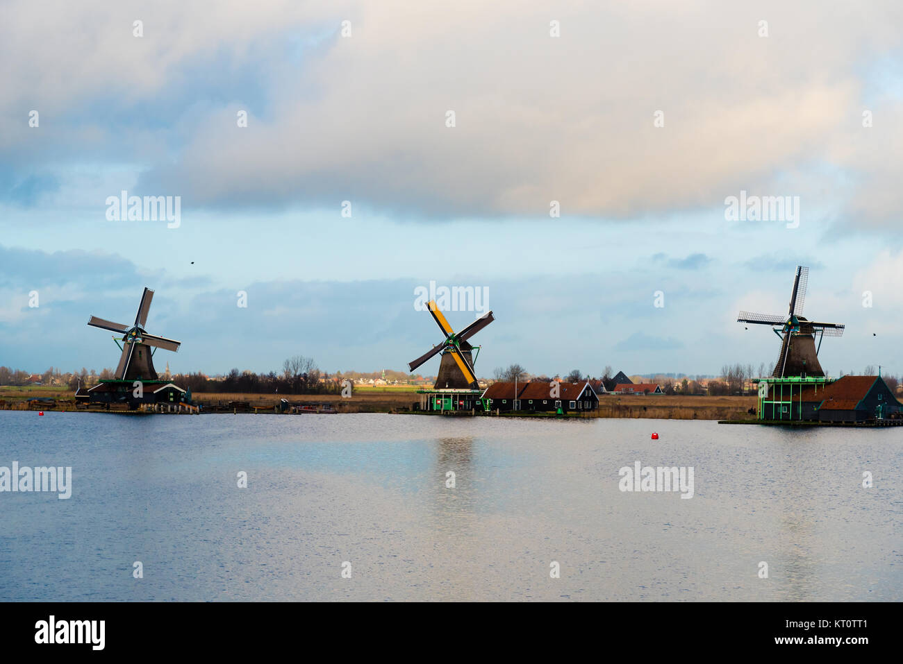 Rural Dutch scenery in Zaanse Schans village Stock Photo - Alamy