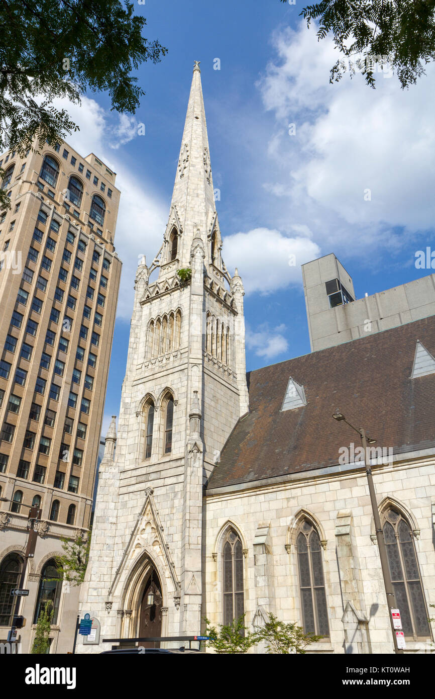 Street church philadelphia hi-res stock photography and images - Alamy