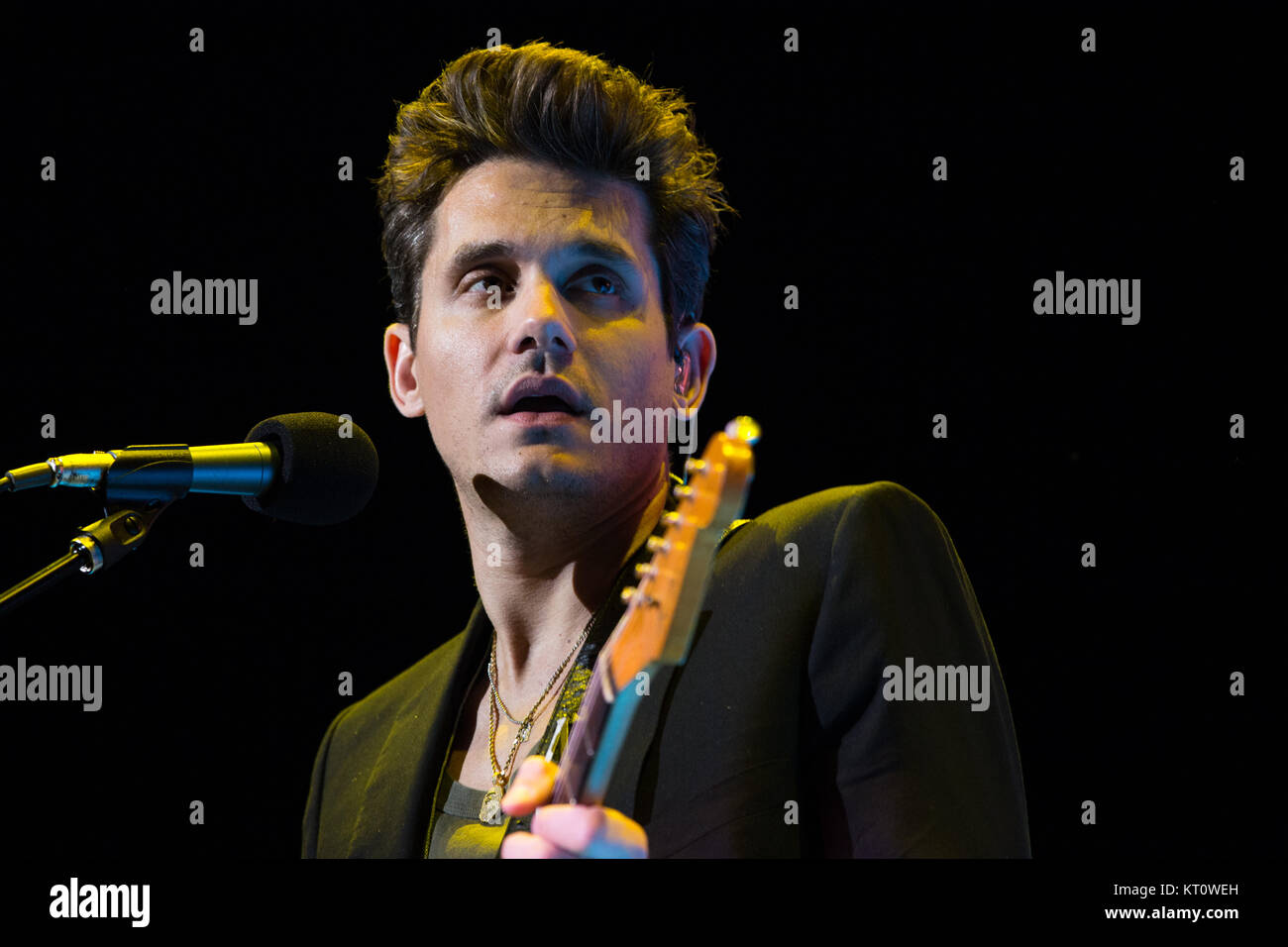 The American guitarist, singer and songwriter John Mayer performs a ...