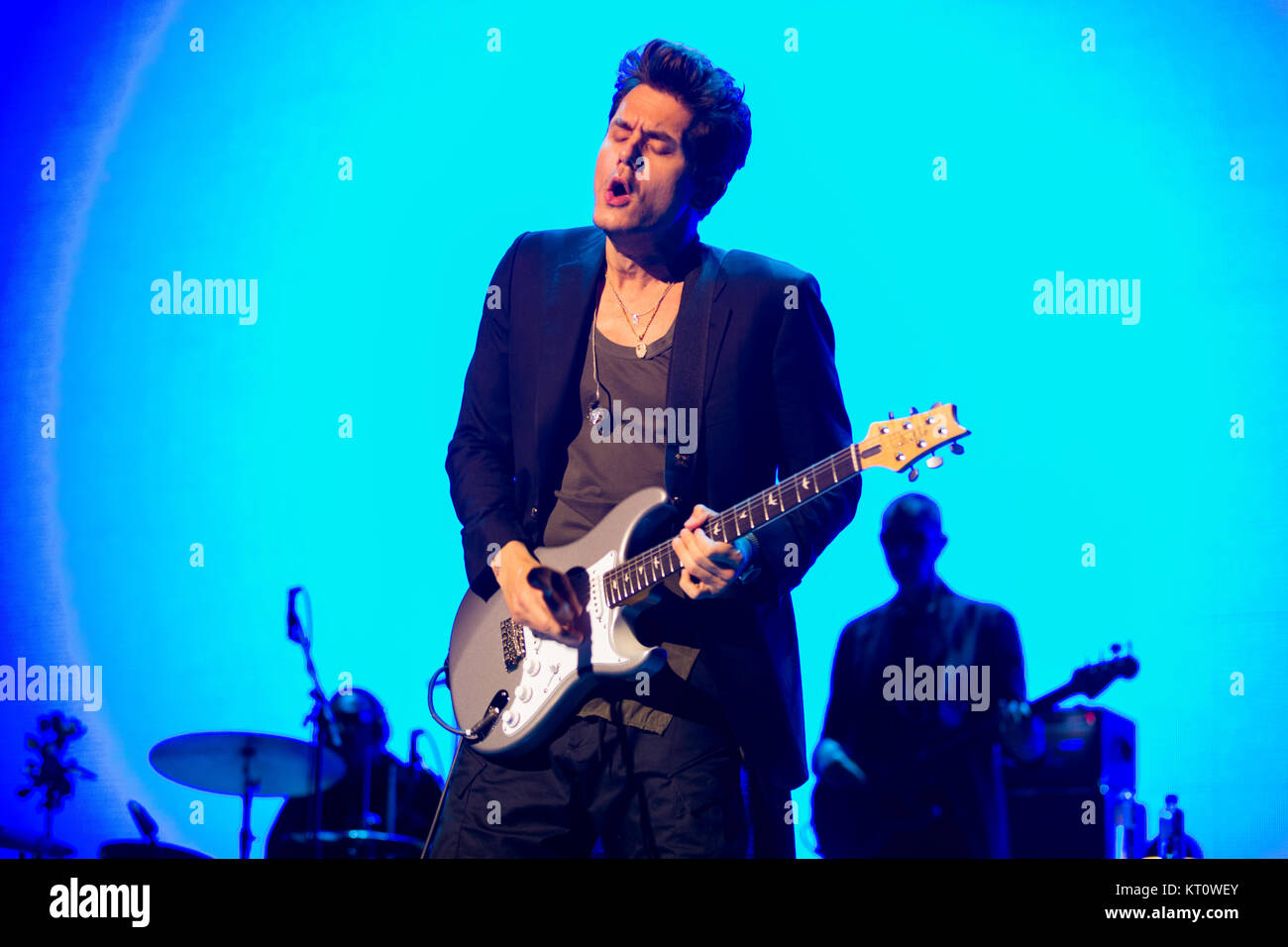 The American guitarist, singer and songwriter John Mayer performs a ...