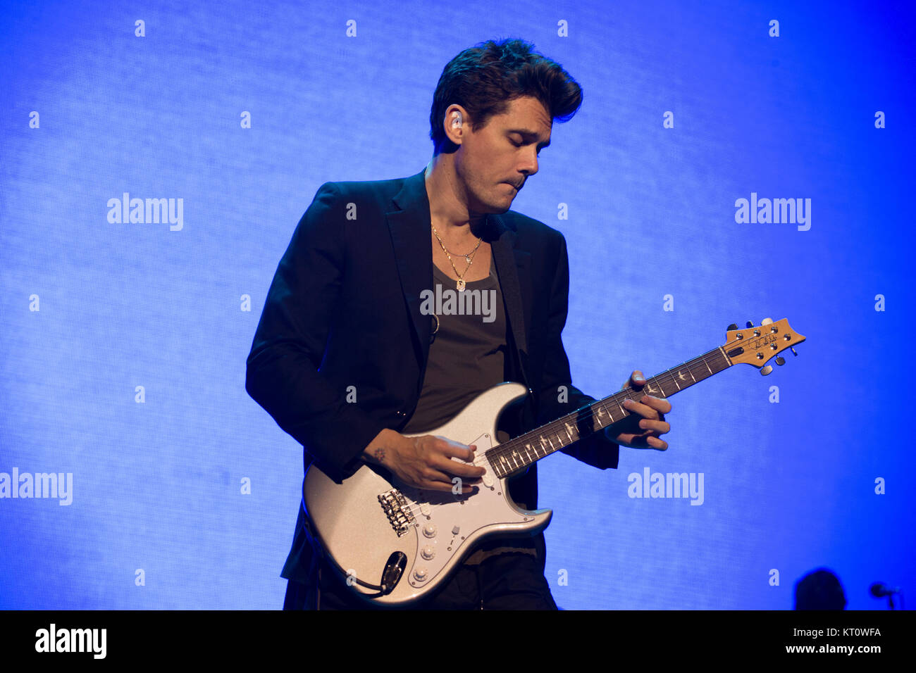The American guitarist, singer and songwriter John Mayer performs a ...