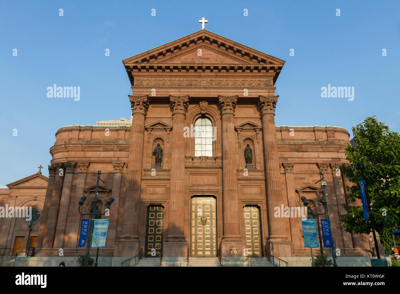 The Cathedral Basilica of Saints Peter and Paul on Philadelphia ...