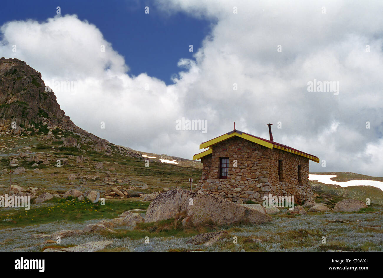 Seaman's Hut, mountain rescue refuge, Mount Kosciuszko, Snowy Mountains ...