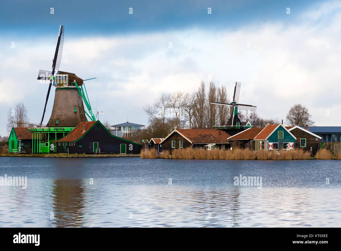 Rural Dutch scenery in Zaanse Schans village Stock Photo - Alamy
