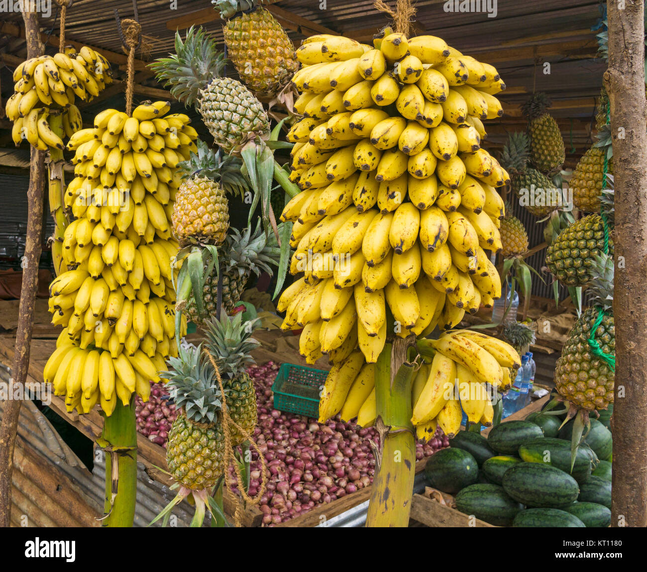 Bananenstand in Sri Lanka Stock Photo - Alamy