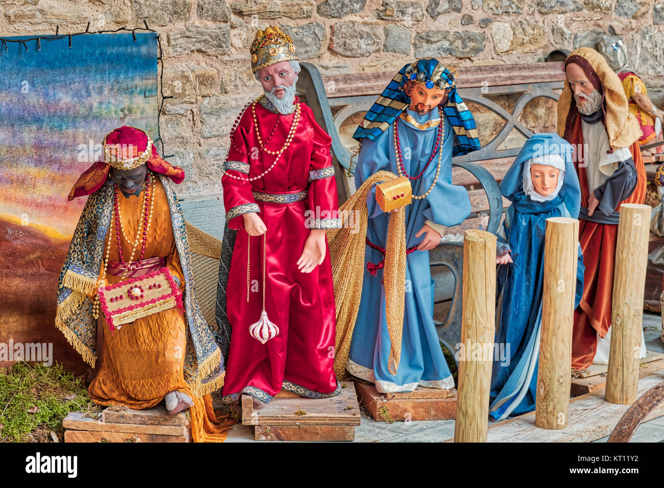 Three Wise Men in Christmas Nativity scene Stock Photo - Alamy