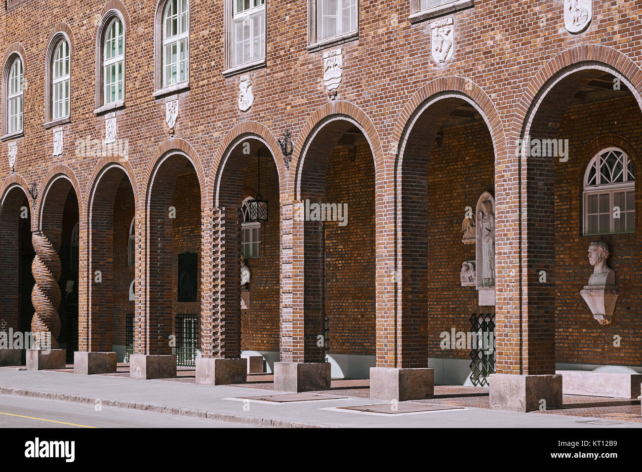 Archway of Brick Building Stock Photo - Alamy
