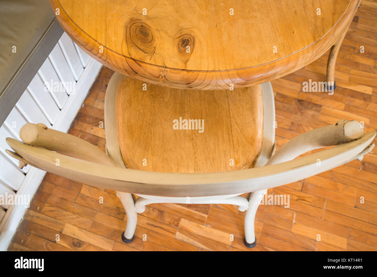 Single vintage white kitchen chair Stock Photo - Alamy