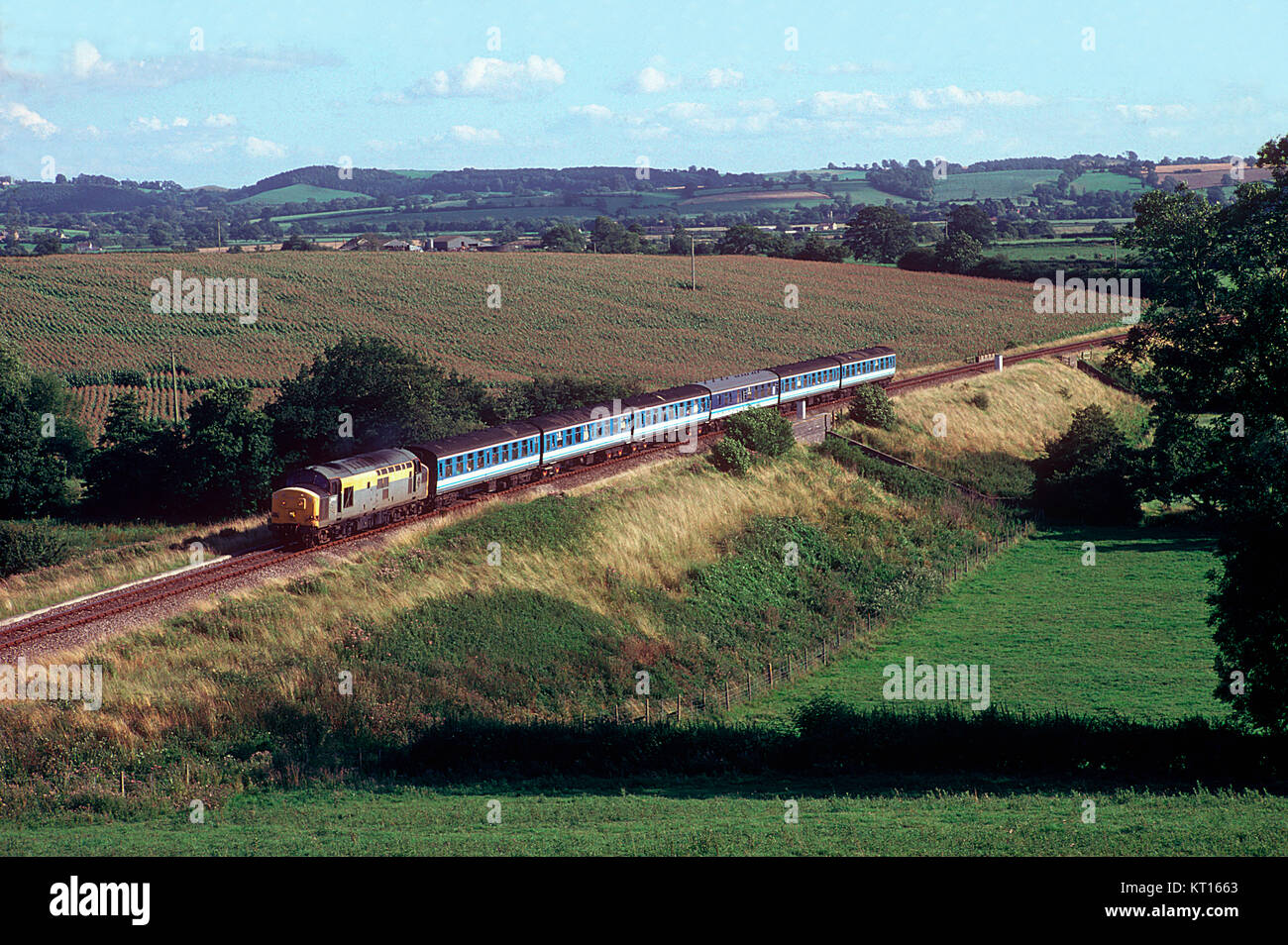 Regional railways class 37 locomotive hi-res stock photography and ...