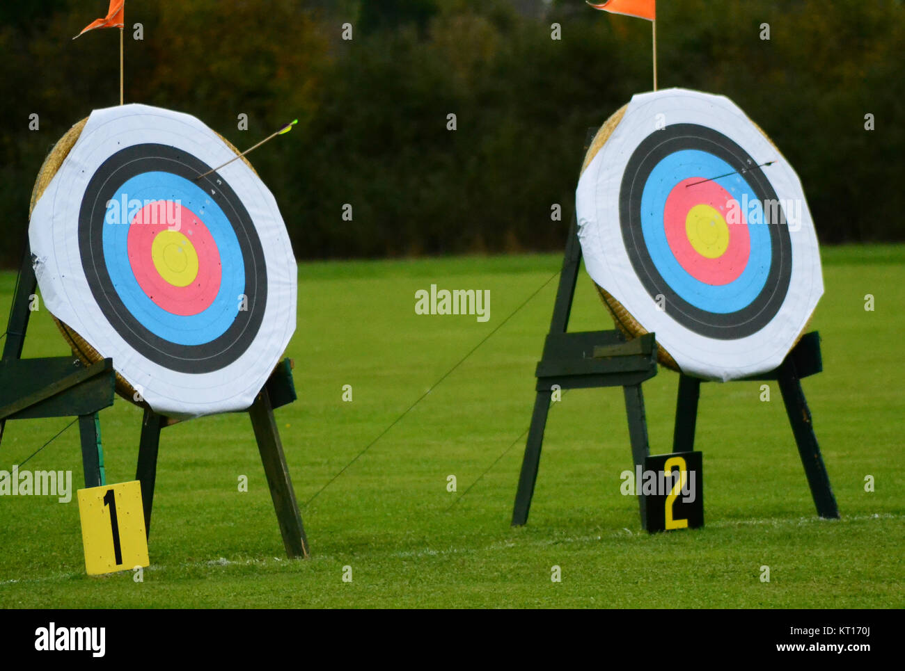 archery target. Targets 1 and 2 Stock Photo - Alamy