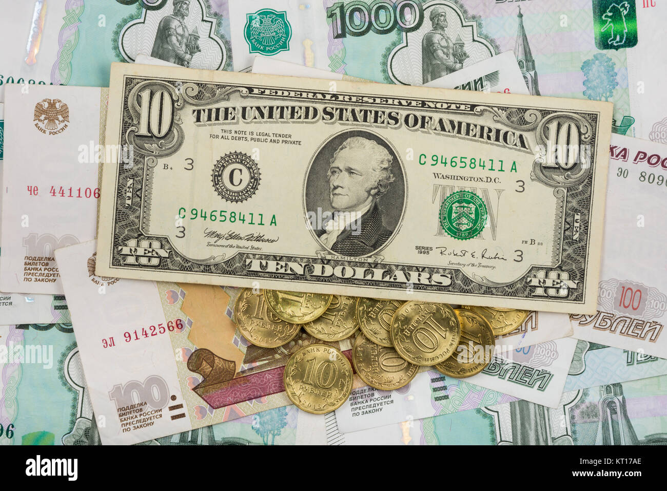 On the Russian ruble is the US ten-banknote Stock Photo - Alamy