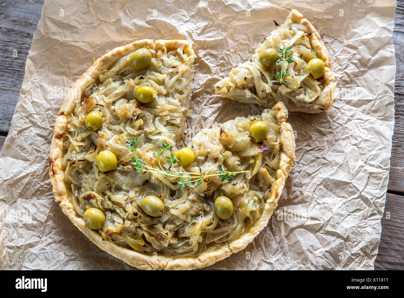 Open onion hi-res stock photography and images - Alamy