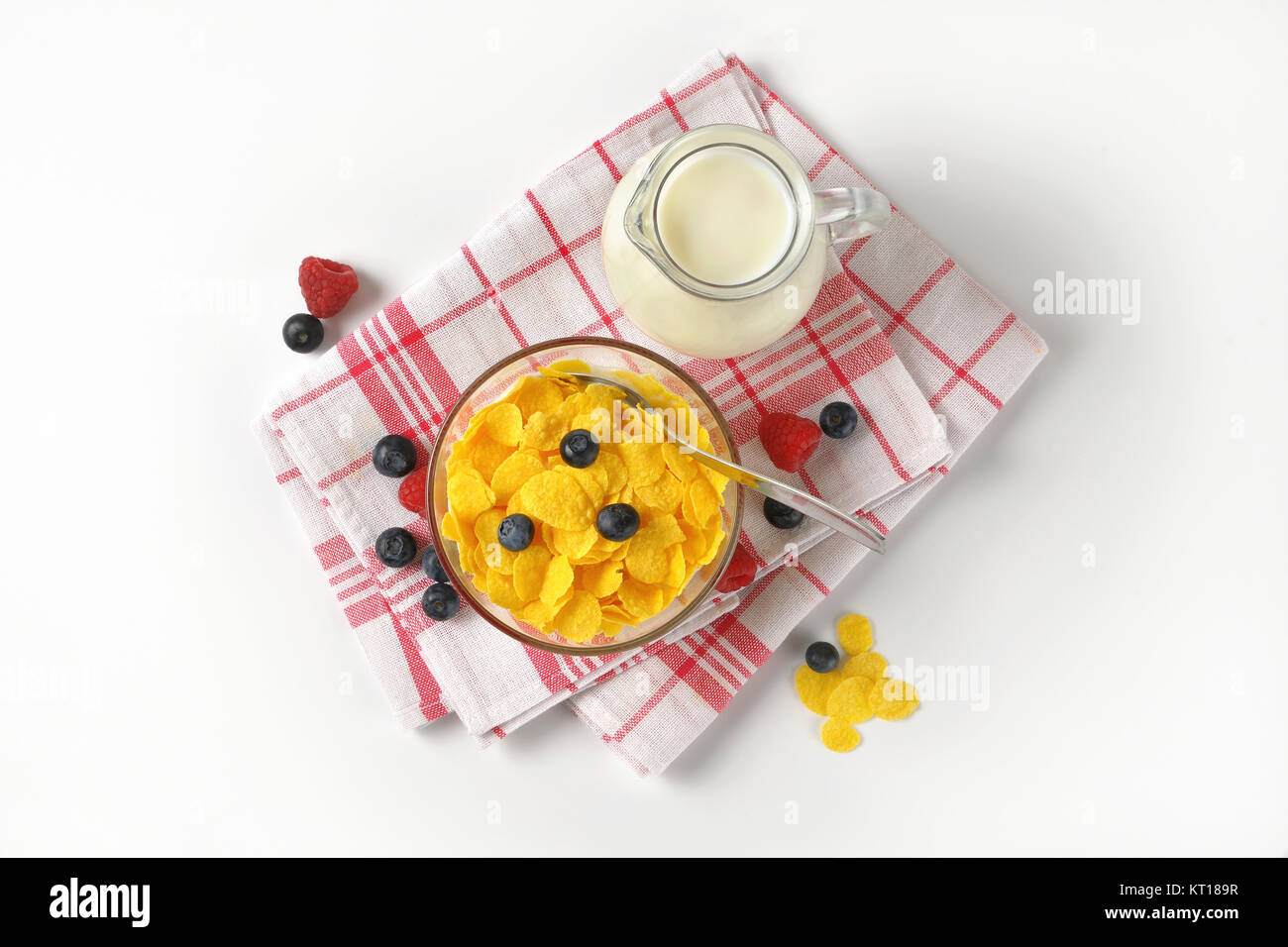corn flakes with milk Stock Photo - Alamy