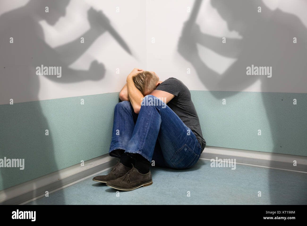 Physically attacking hi-res stock photography and images - Alamy