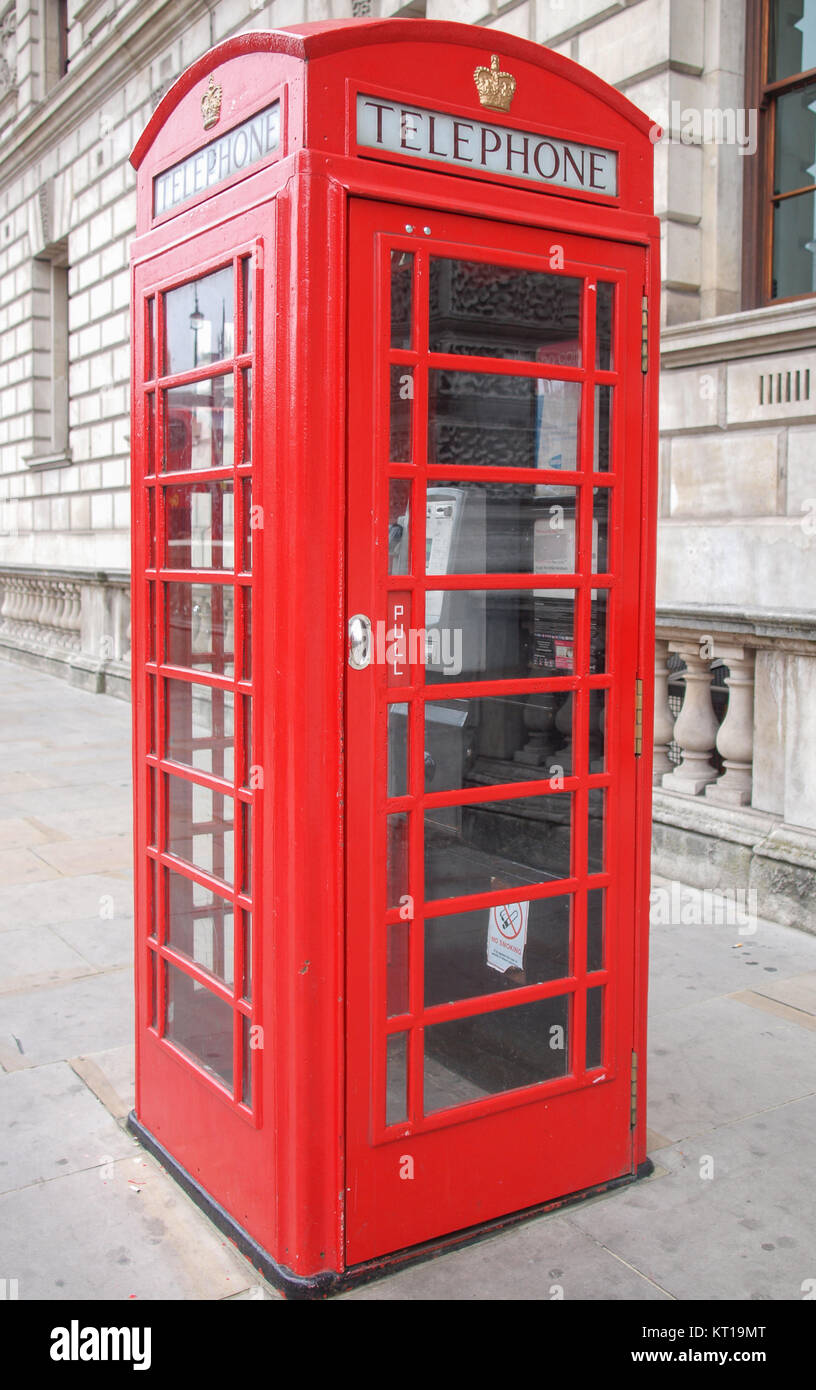 London telephone box Stock Photo - Alamy