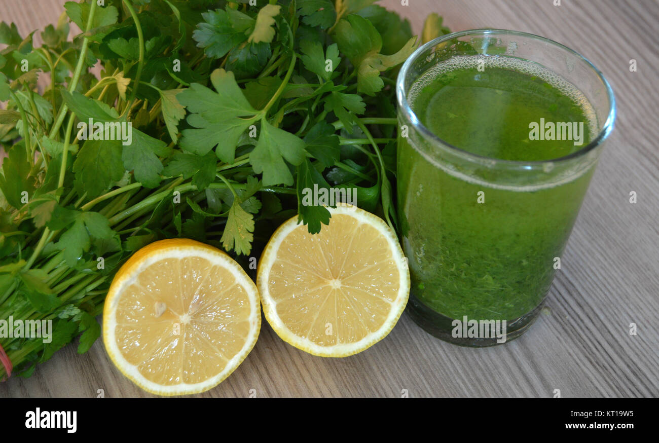 Boiling oil castle hi-res stock photography and images - Alamy