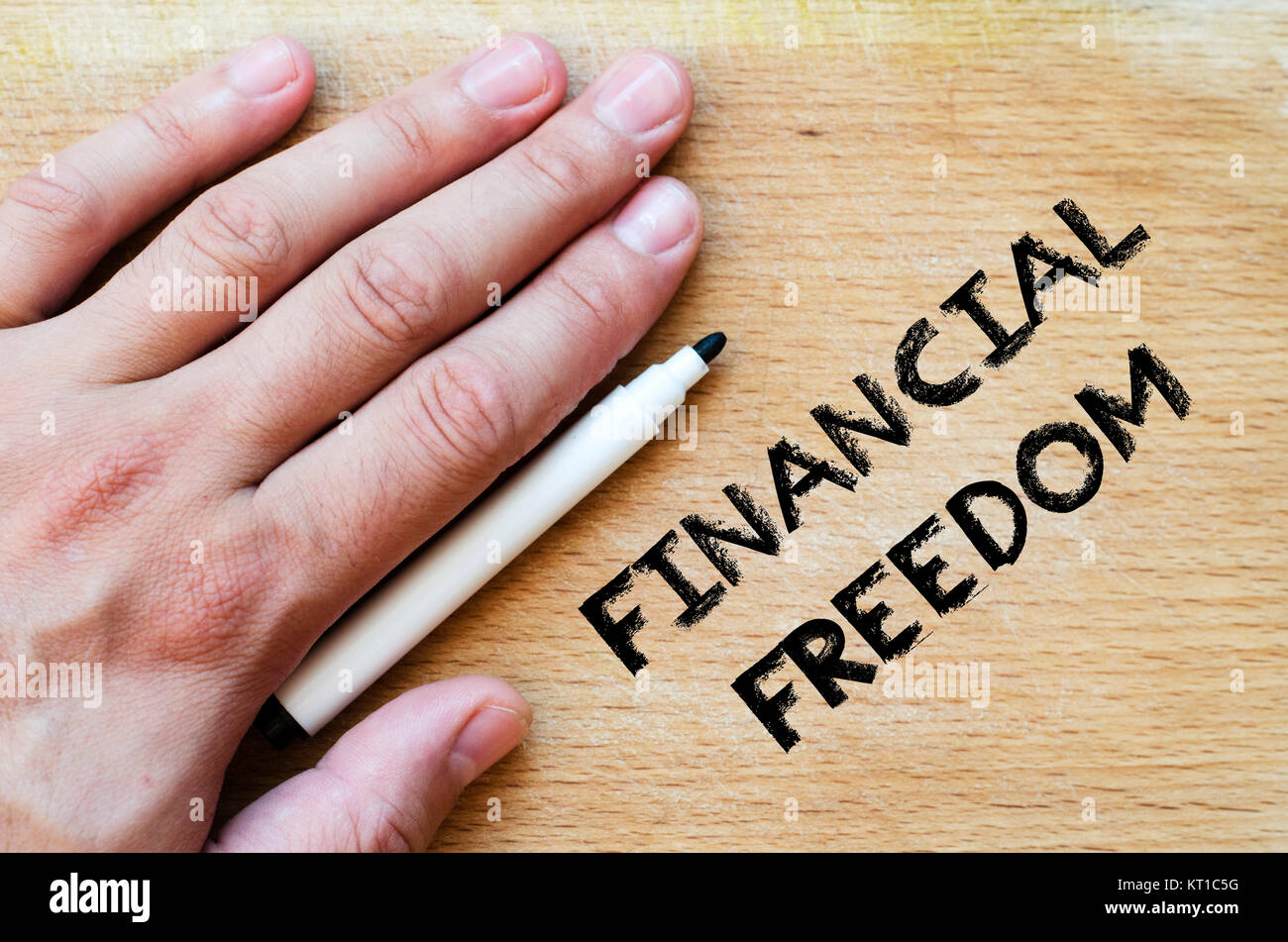 Financial freedom text concept Stock Photo - Alamy