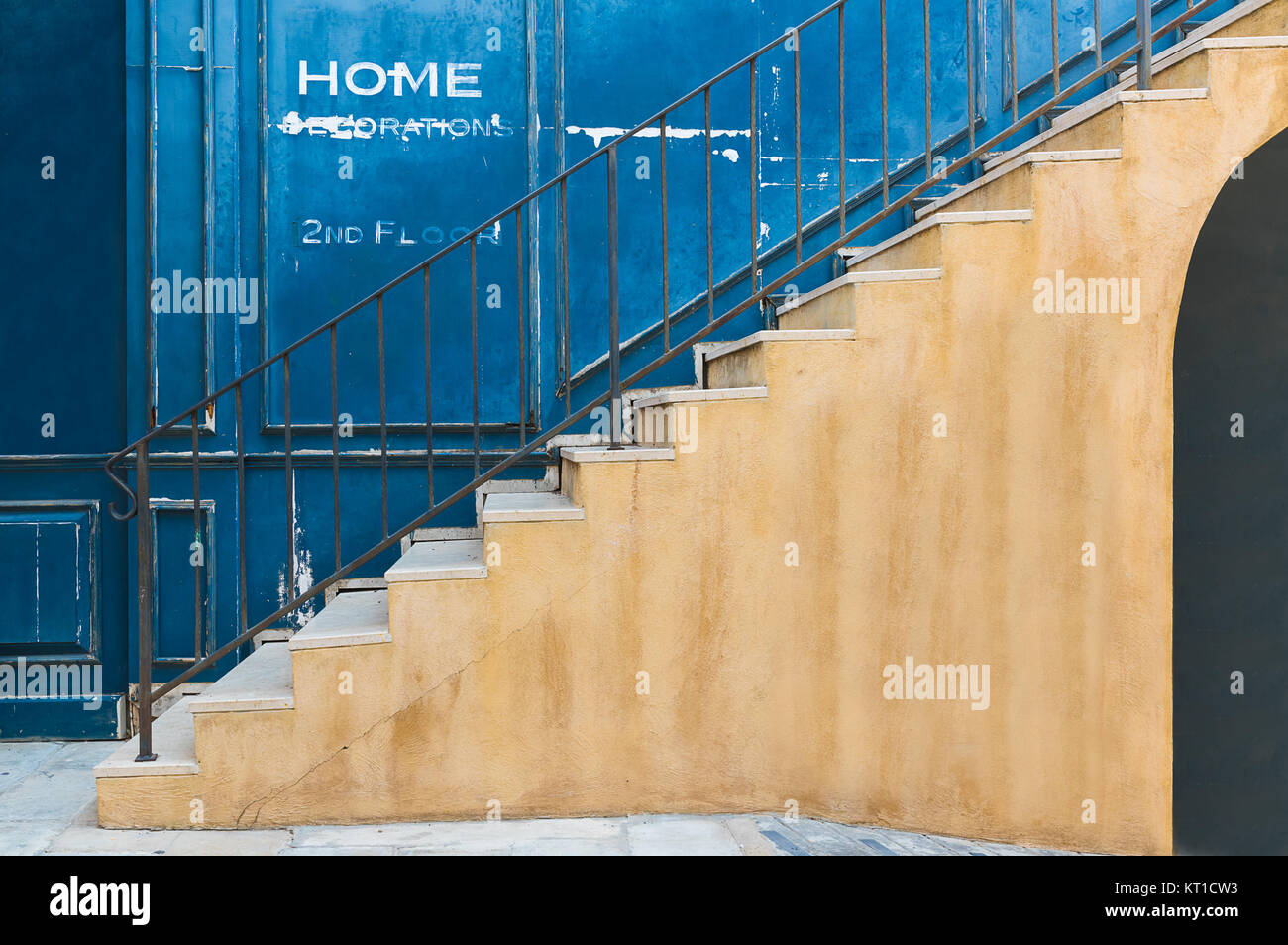 Vintage outdoor structure hi-res stock photography and images - Alamy