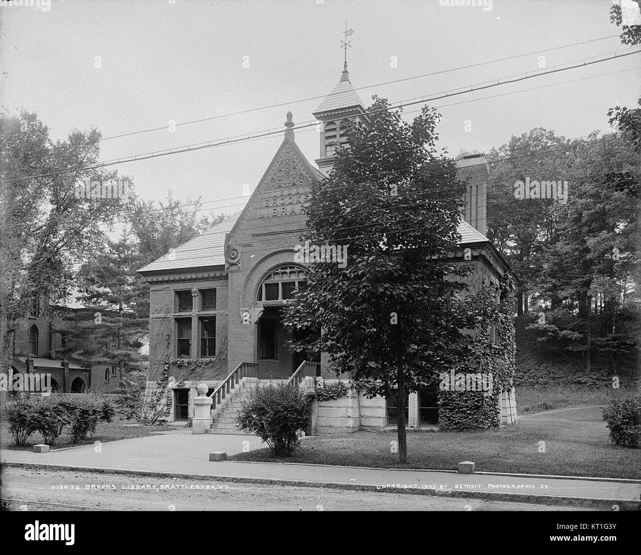 Brooks Library Brattleboro VT 1905 DetroitPubCo (cropped Stock Photo ...