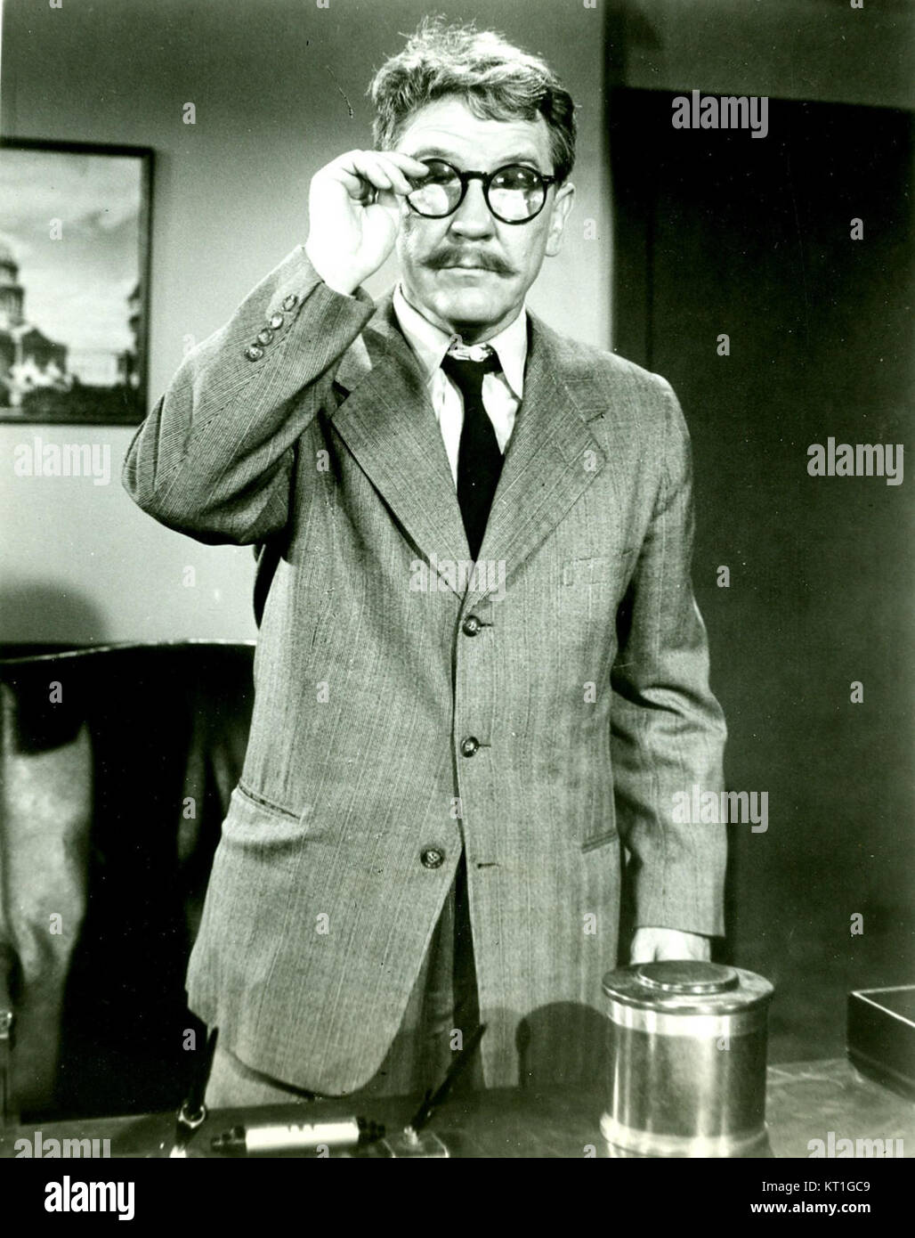 Burgess Meredith, an iconic actor, appeared in *The Twilight Zone*, a ...