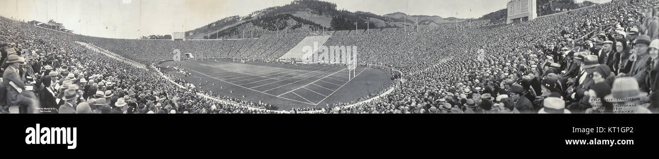 The 1930 football game between California (Cal) and Stanford at ...
