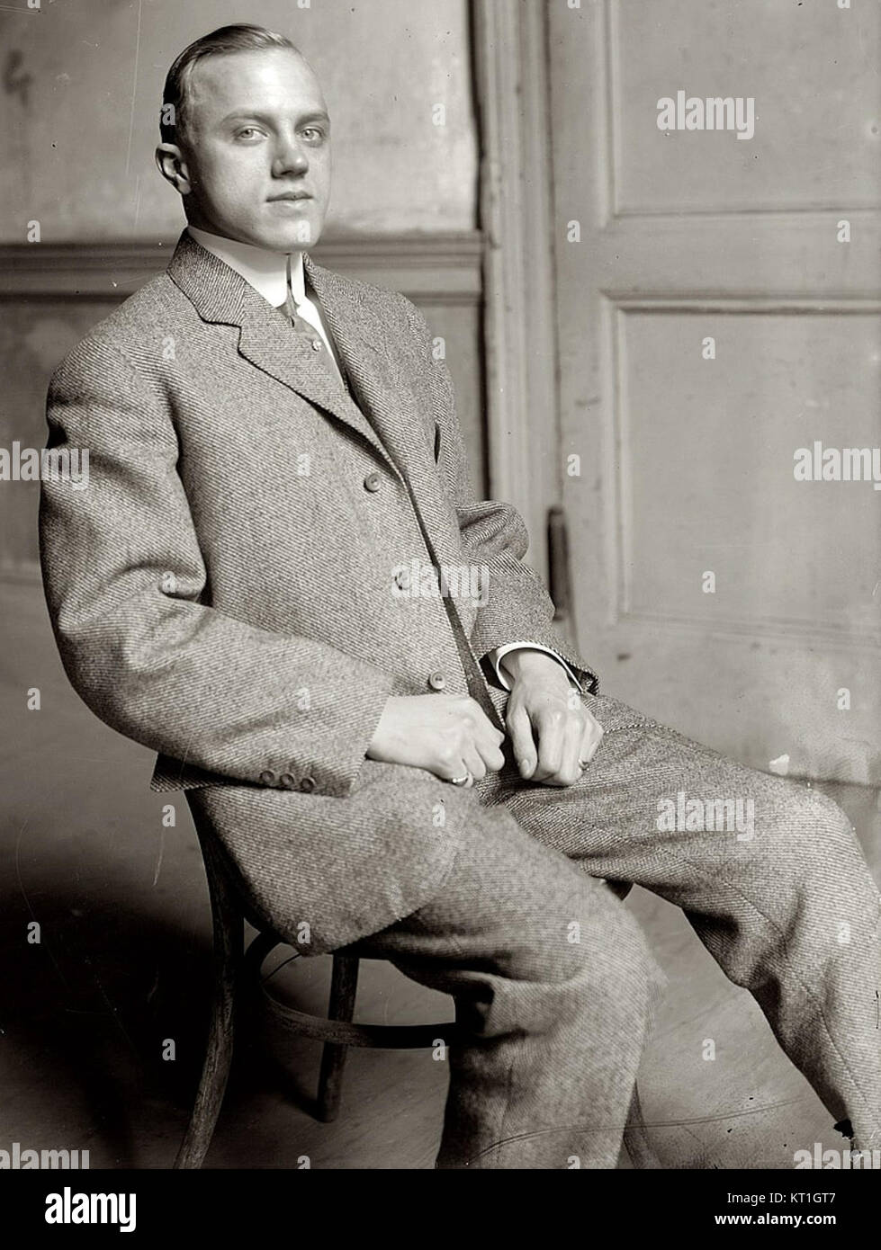 Calvin Demarest sitting Stock Photo - Alamy