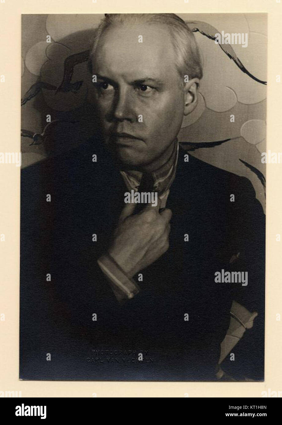 A self-portrait by photographer Carl Van Vechten, taken in 1934. Van ...