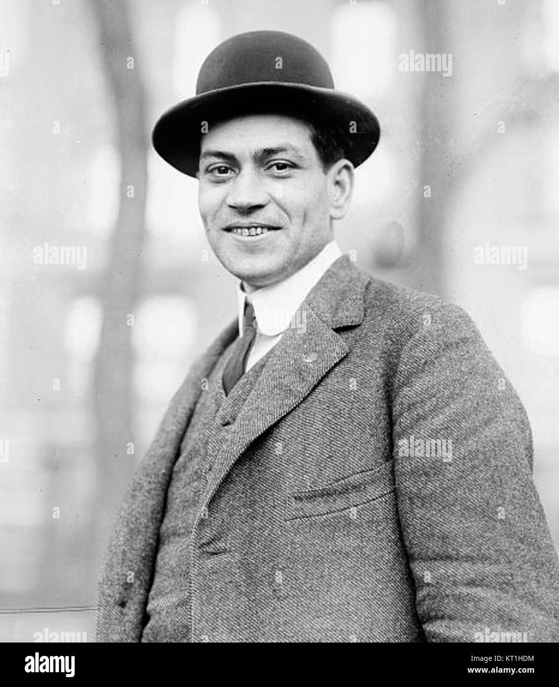 Antique and collectible market Black and White Stock Photos & Images ...