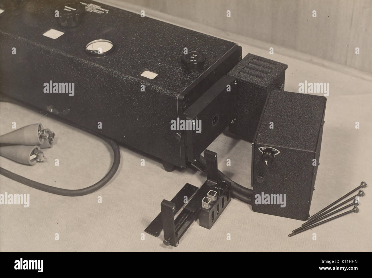 The 1941 original of Fig 7, showing a disassembled Quartz photoelectric ...