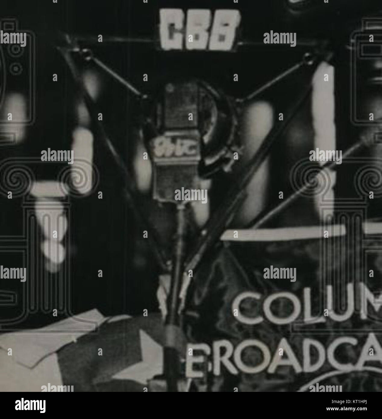 Cbs microphone hi-res stock photography and images - Alamy