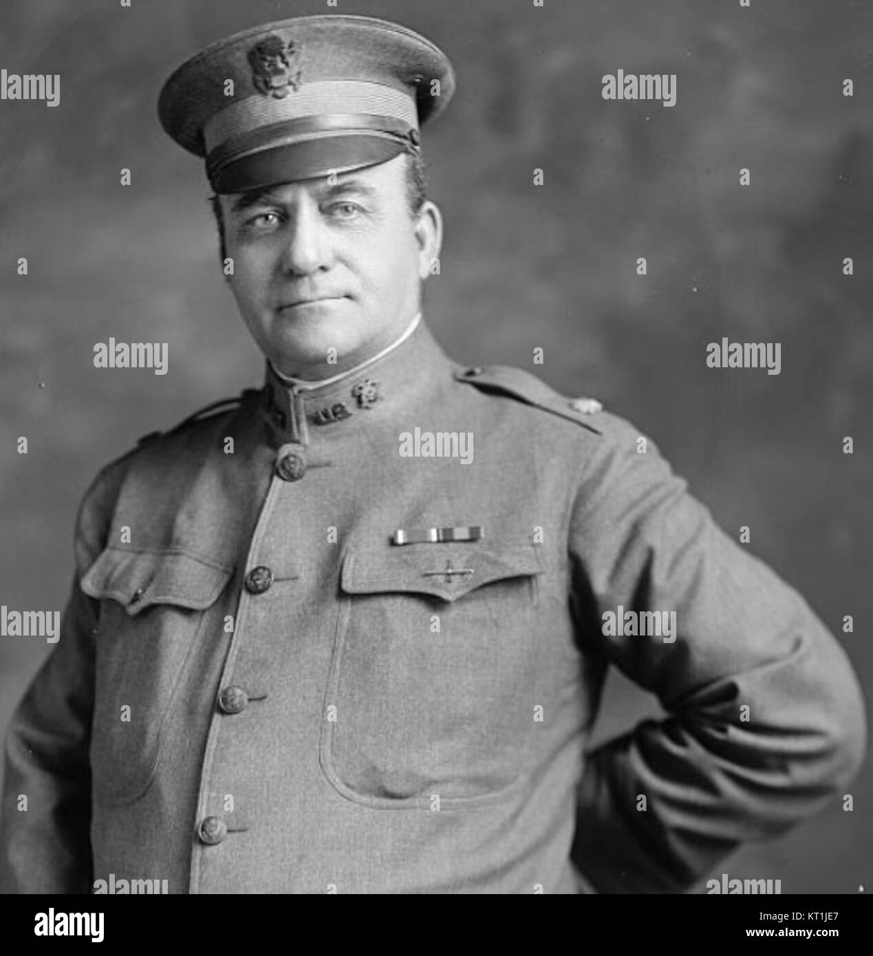 Us army general hi-res stock photography and images - Alamy